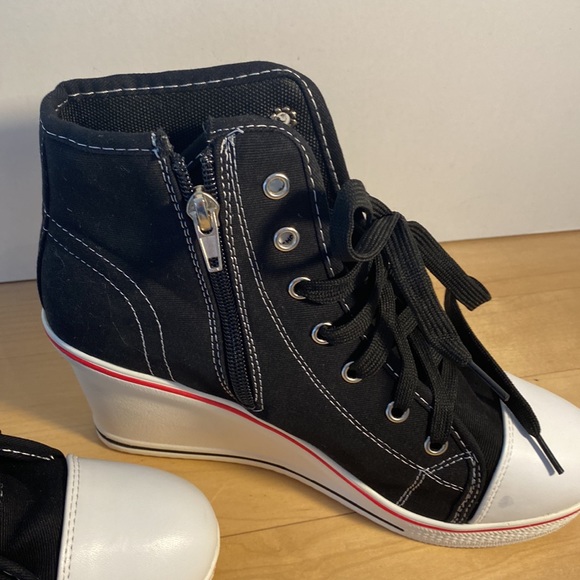 Converse | Shoes | New Max Star High Top Sneakers | Poshmark